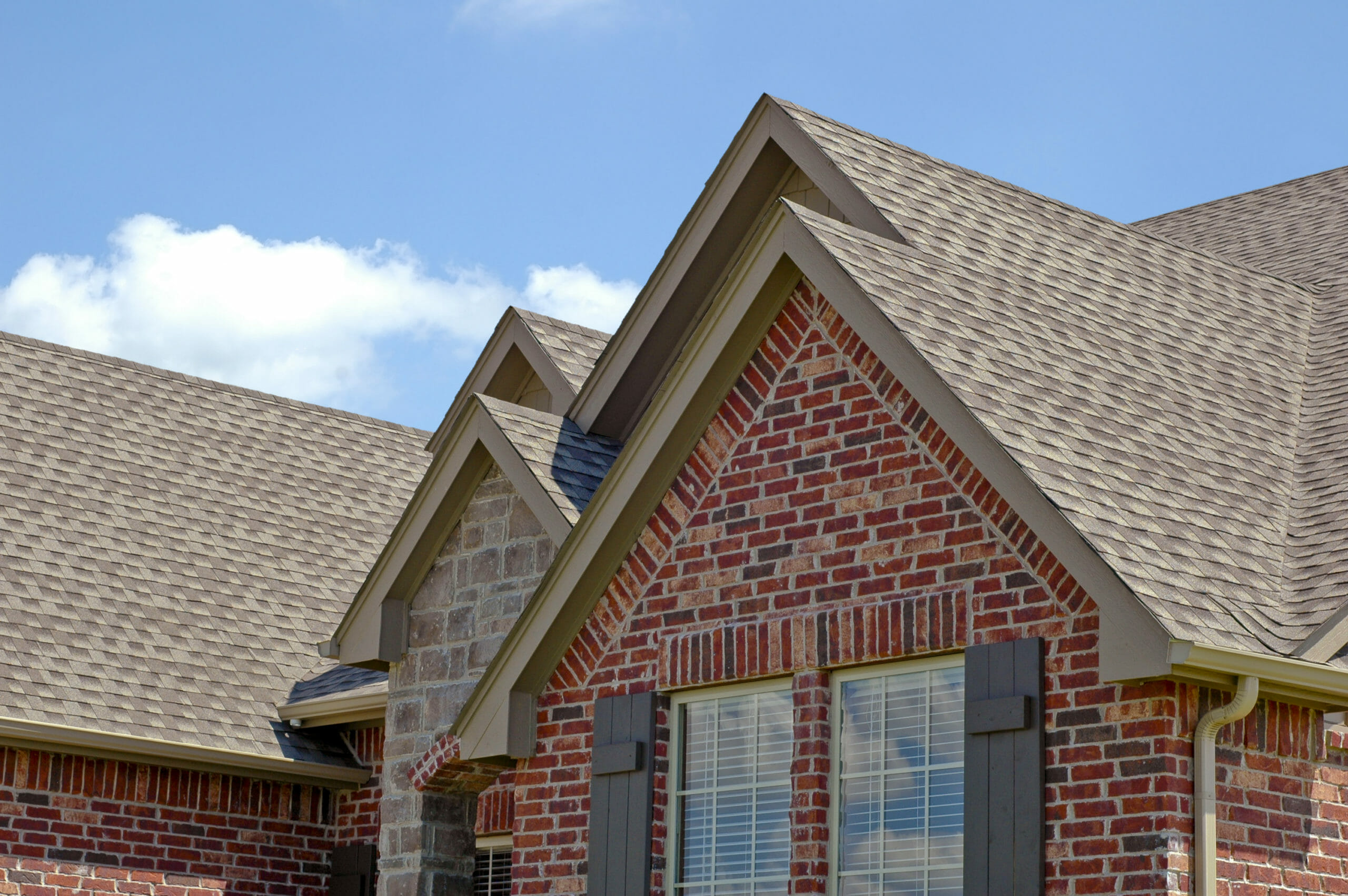 4 Roofing Materials for Dallas/Fort Worth Metroplex Homes - Helsley Roofing